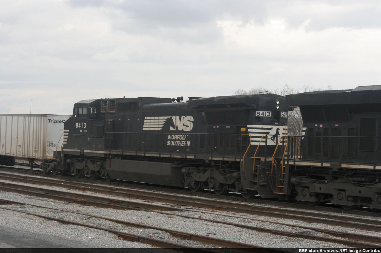 NS 8413